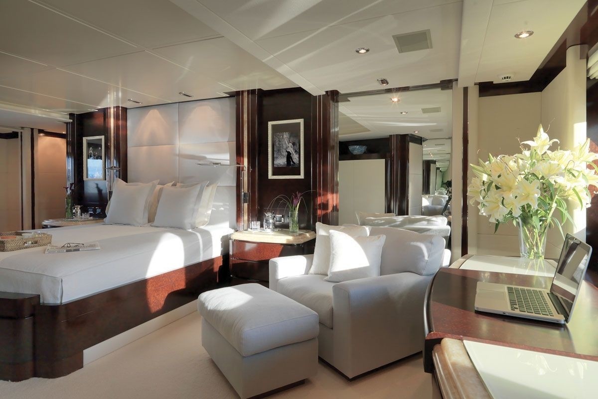Yacht PRINCESS TOO, Feadship | CHARTERWORLD Luxury Superyacht Charters